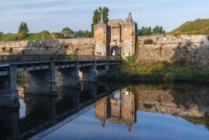 Calais 1940: Resisting against all odds