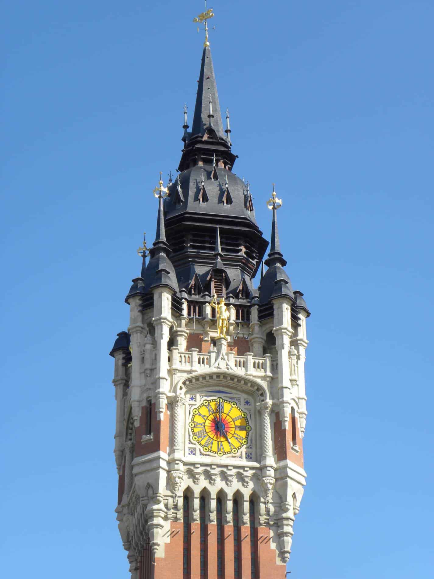L'hôtel de Ville et le Beffroi de Calais | Calais XXL Tourisme